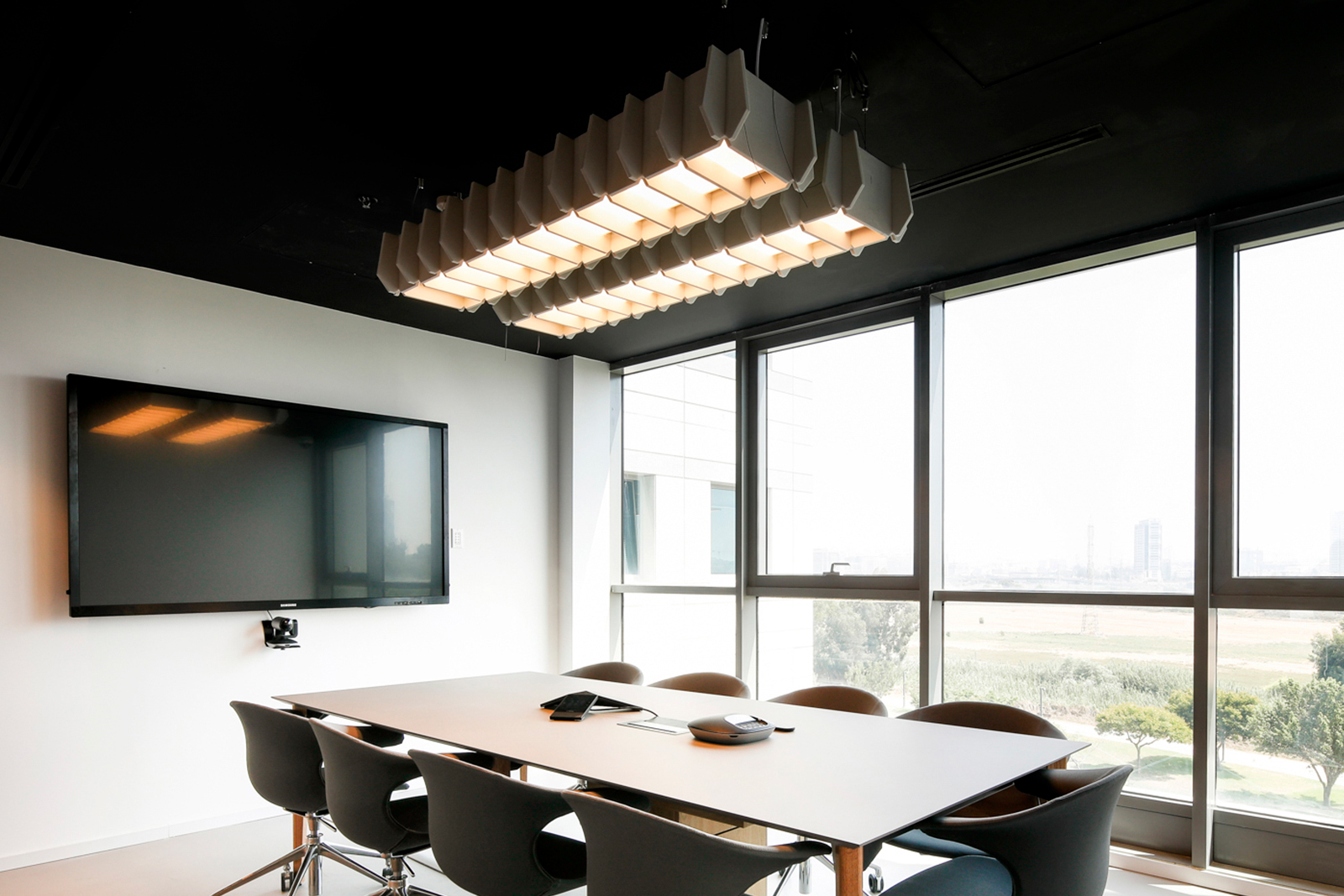 Matrix Acoustic Light | Luxxbox | Lengths of infinite cool
